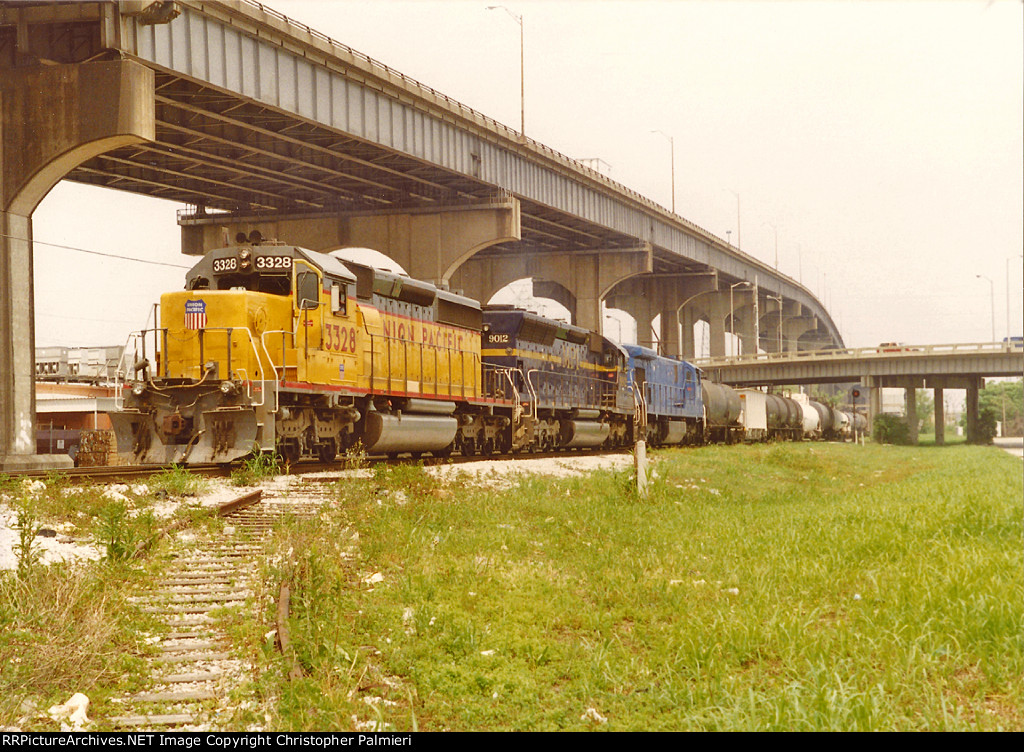 UP 3328, MKCX 9012, and CR 526 Lead CSX Q-605-12